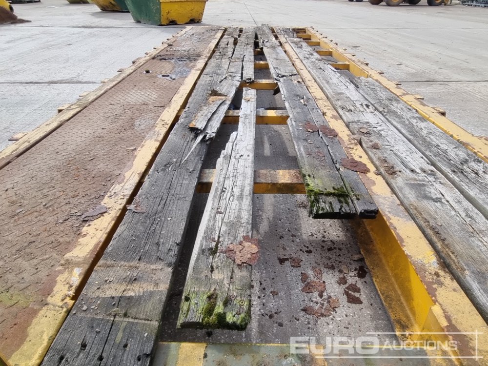 RORO Flatbed to suit Hook Loader Lorry | Leeds | Euro Auctions