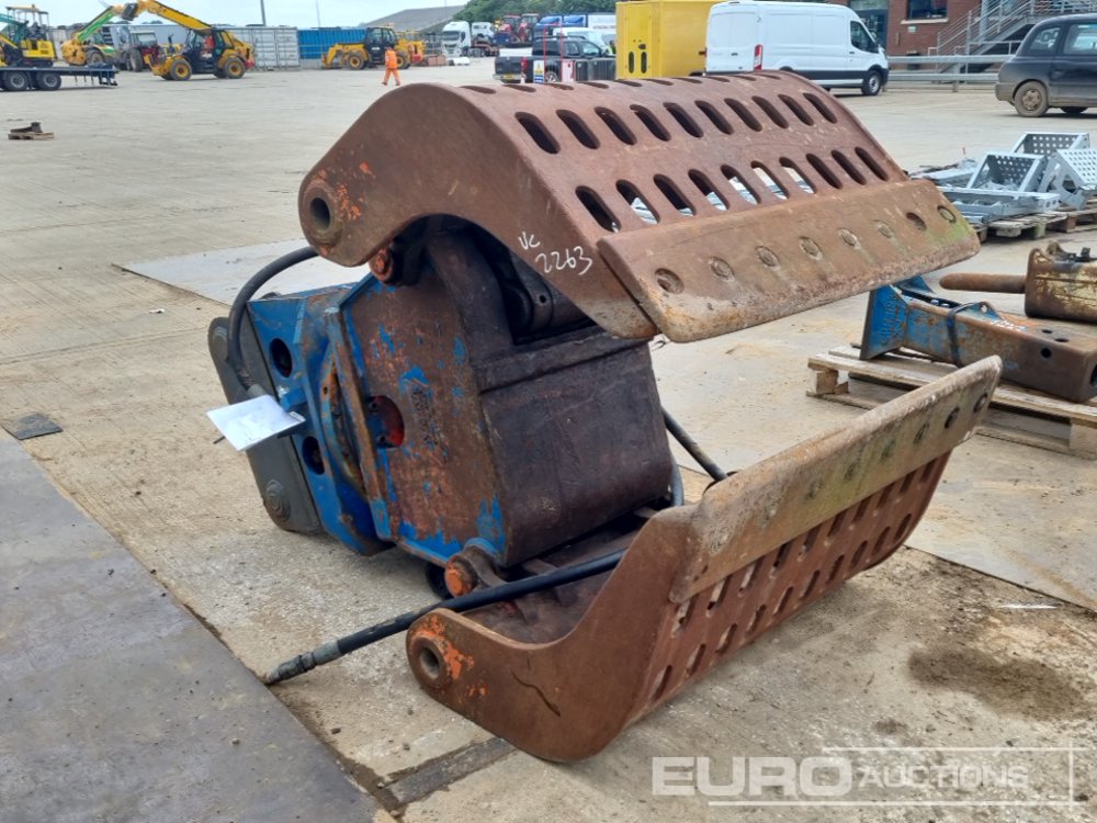 Scott Hydraulic Rotating Selector Grab 90mm Pin to suit 30 Ton ...