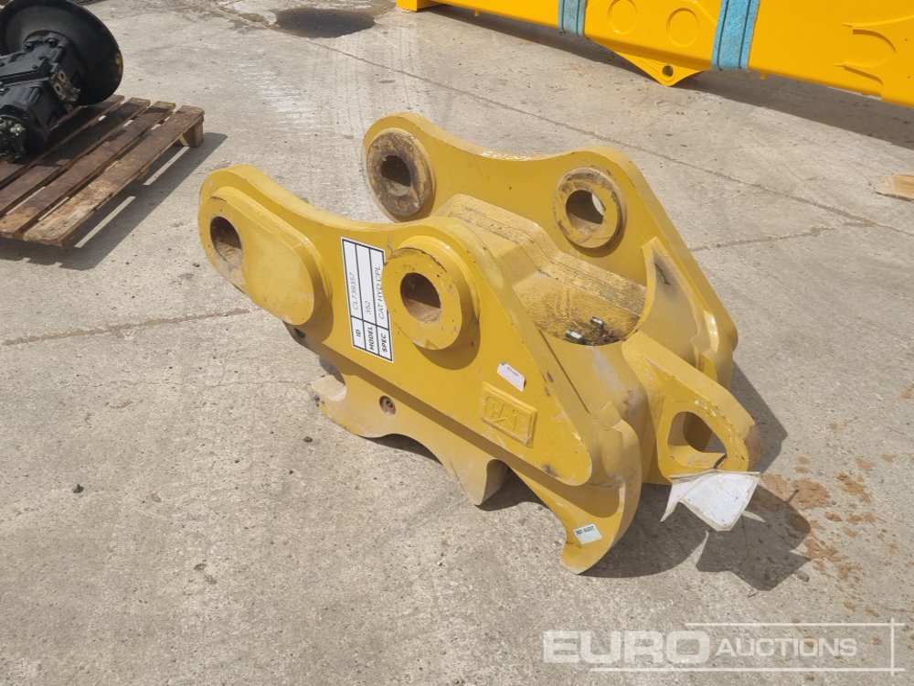 CAT Hydraulic Double Lock QH 100mm Pin to suit 20 Ton Excavator | Leeds ...