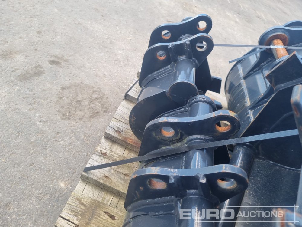 16", 12" Digging Buckets to suit Sunward 1-2 Ton Excavator (7 of ...