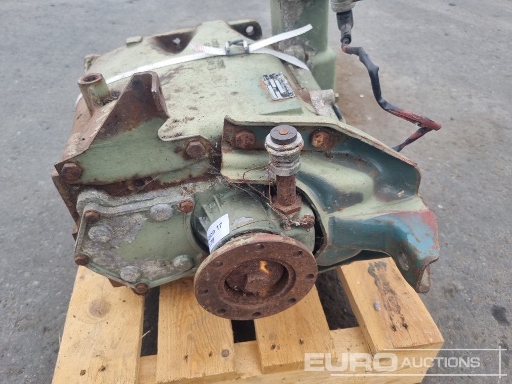 Transmission to suit Mercedes Benz 814/817 6 Cylinder Engine | Dormagen ...