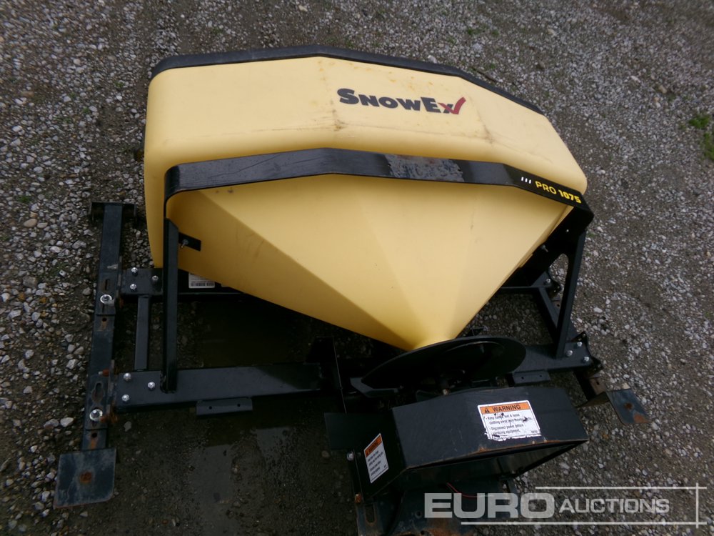 SnowEx SP1075X Tailgate Salt Spreader (Offsite Lot, Located: Cincinnati ...